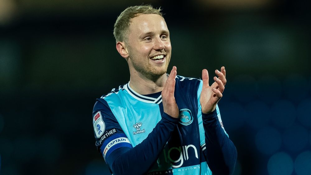 Jack Grimmer signs new contract - Wycombe Wanderers