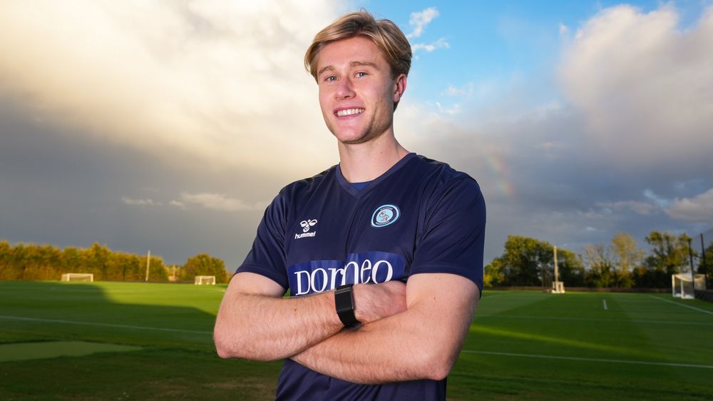 Sam signs season-long loan - Wycombe Wanderers