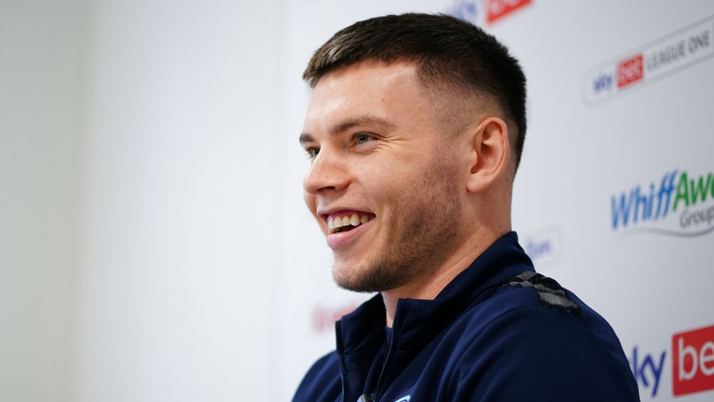 Aaron's Here to Stay! - Wycombe Wanderers