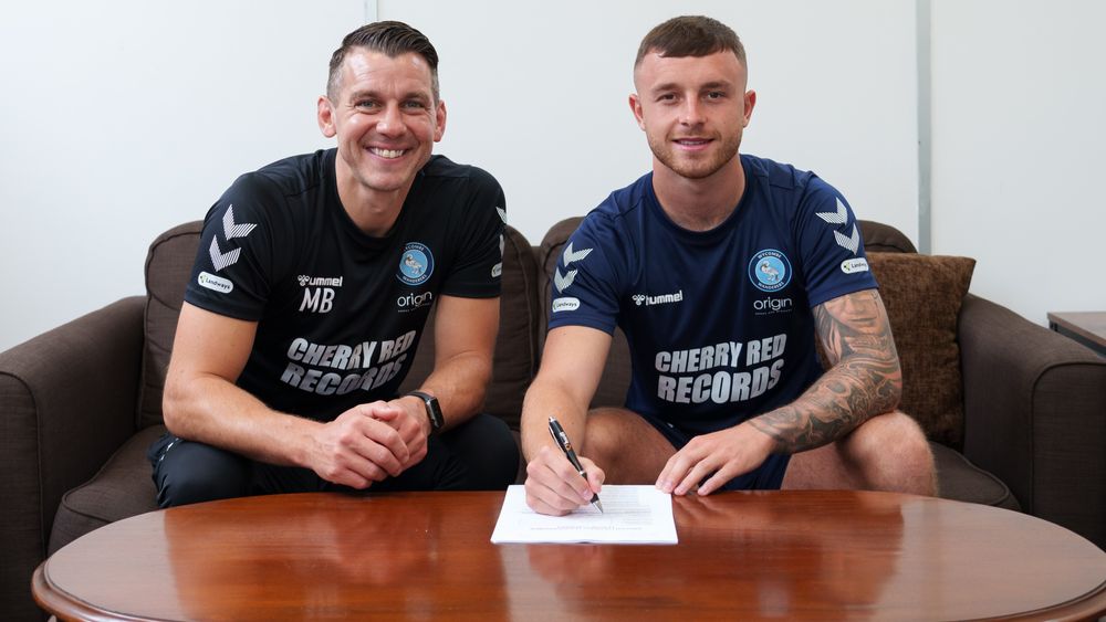 Dale Taylor is a Wanderer! - Wycombe Wanderers