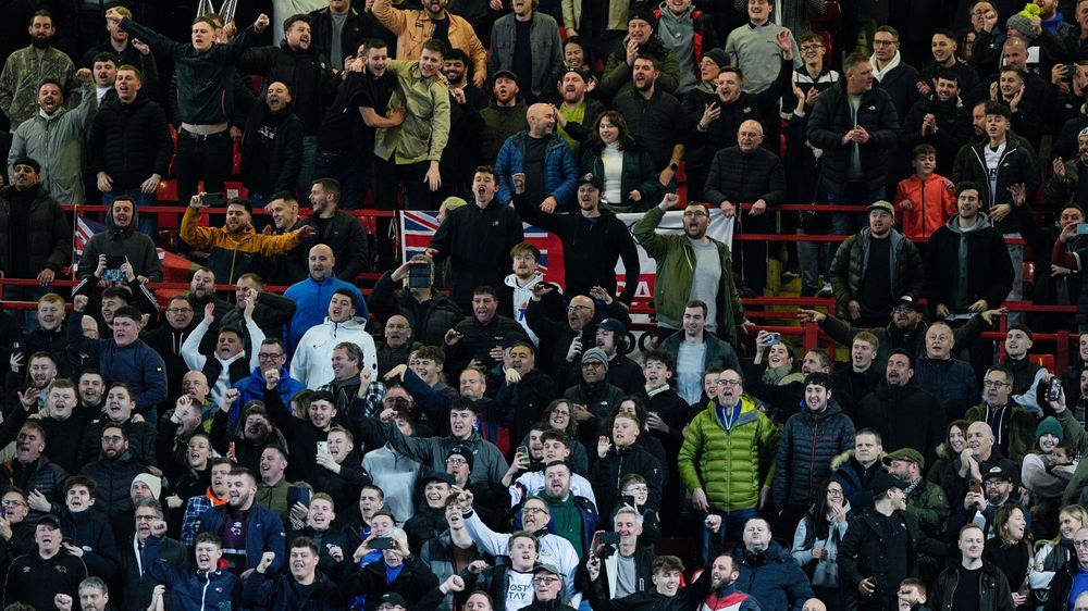 Away Fan Guide - Wycombe Wanderers