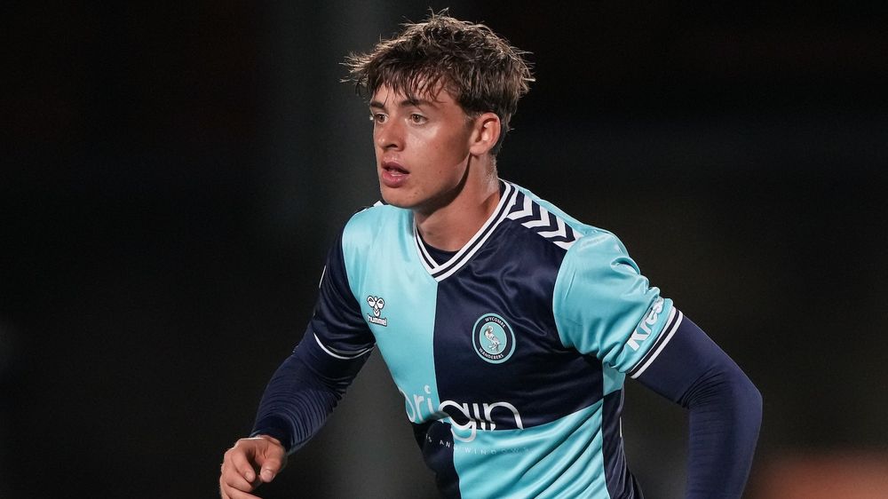 Taylor on the move - Wycombe Wanderers