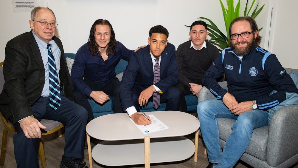 Chris Forino awarded new contract - Wycombe Wanderers