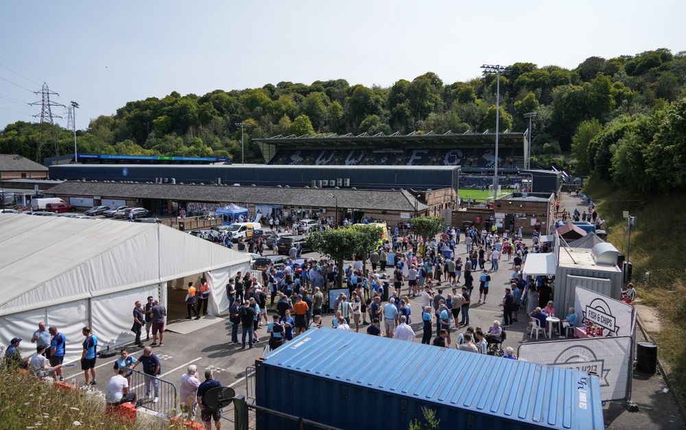 Parking and Travel - Wycombe Wanderers