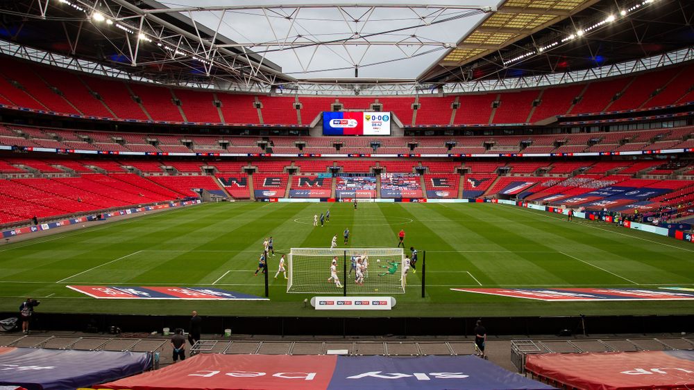 Wembley coach travel arranged - Wycombe Wanderers