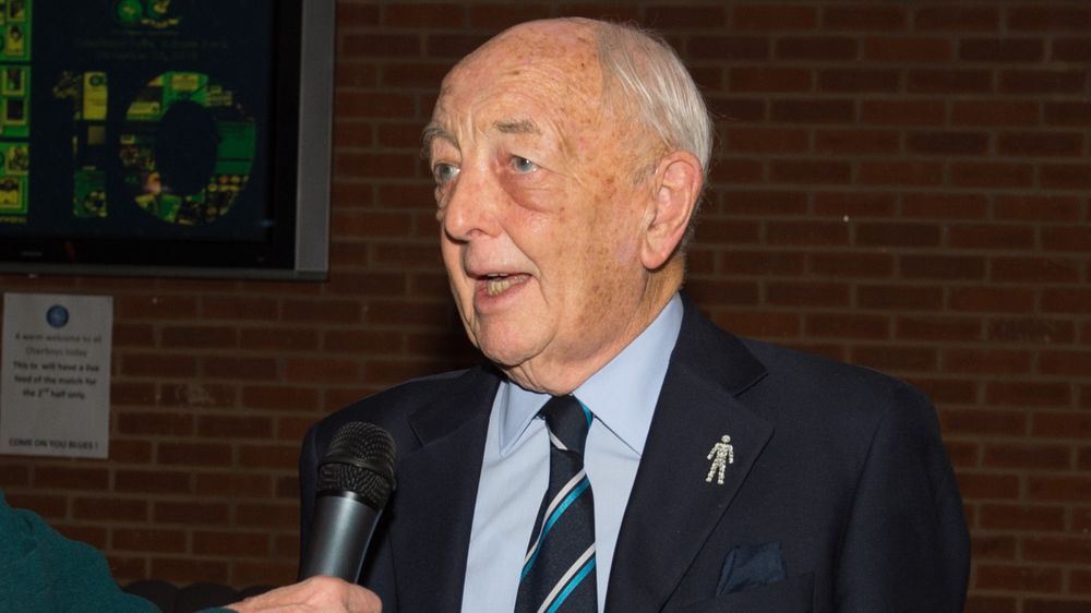 Legend Brian Lee dies aged 86 - Wycombe Wanderers