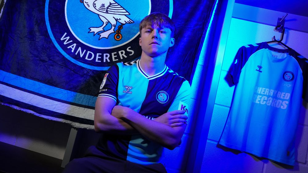 James Berry becomes Blues' latest new signing - Wycombe Wanderers