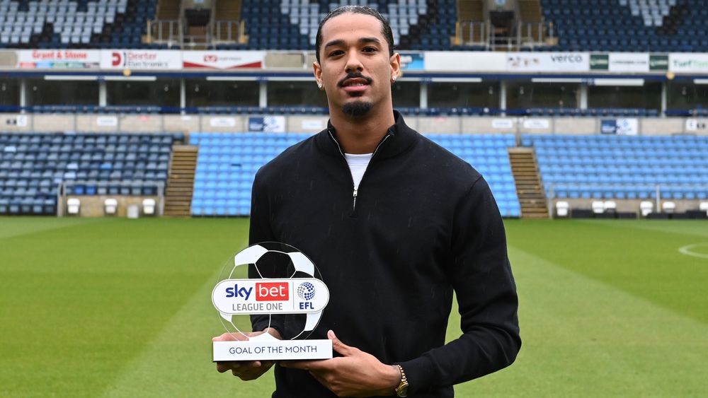 Nigel wins Sky Bet League One Goal of the Month award - Wycombe Wanderers