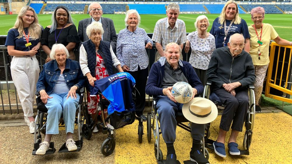 Oldest surviving player makes emotional return - Wycombe Wanderers