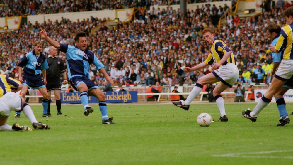 Super Simon Garner returns for Pompey clash! - Wycombe Wanderers