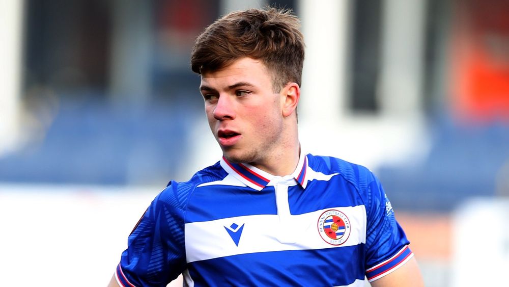 Olly is first summer signing - Wycombe Wanderers