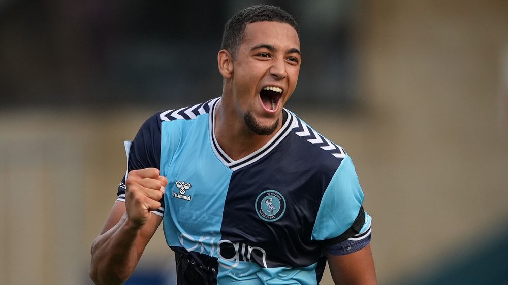 Chris Forino leaves the club - Wycombe Wanderers