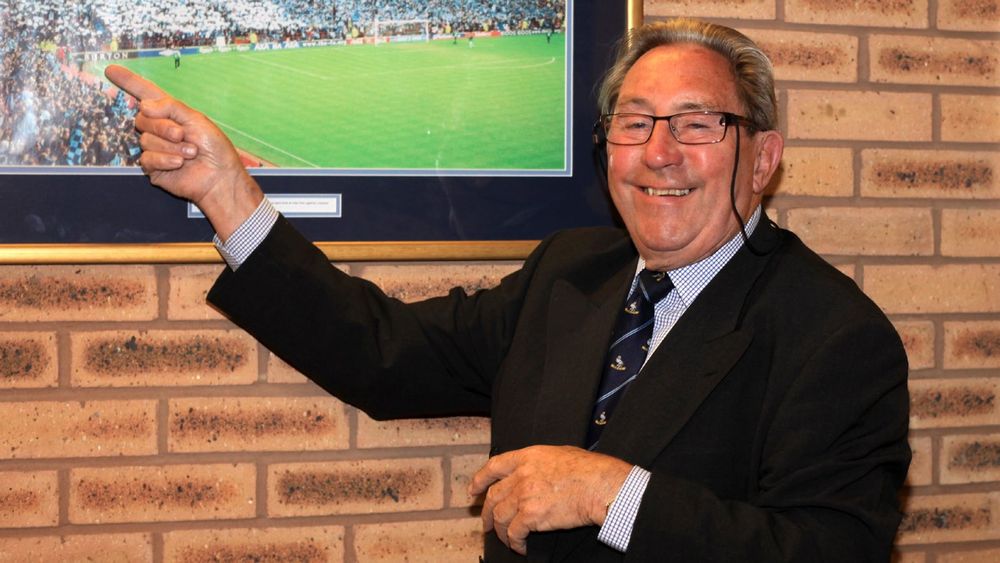 Tributes pour in for John - Wycombe Wanderers