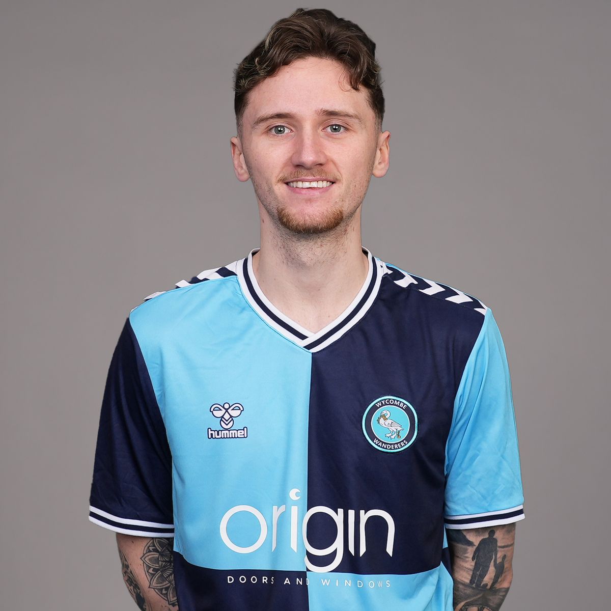 Alex Lowry - Wycombe Wanderers