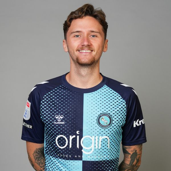 Alex Lowry - Wycombe Wanderers